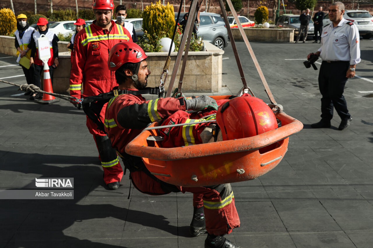 Crisis management exercise in Tehran's Laleh Hospital - روزبینه