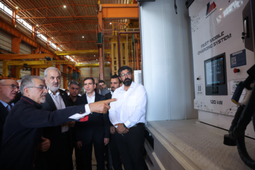 IRNA English - Iran unveils first advanced F-class gas turbine