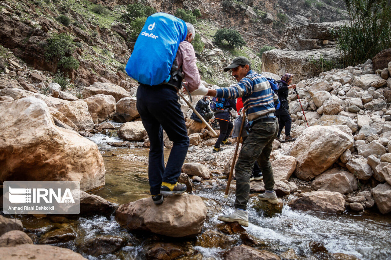 IRNA English - Shevi Waterfall in Dezfoul, southwestern Iran