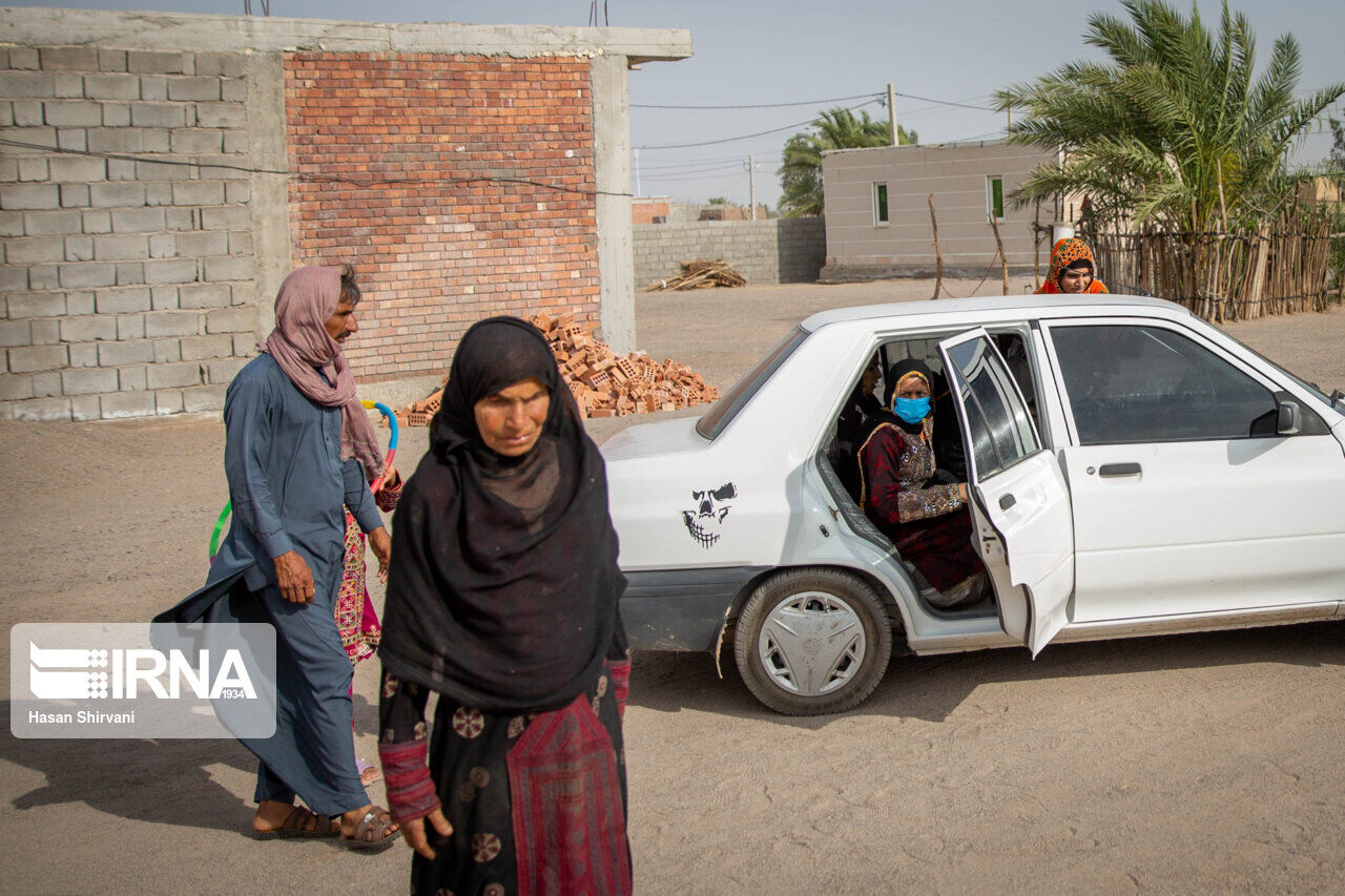 IRNA English - A gift from Paris