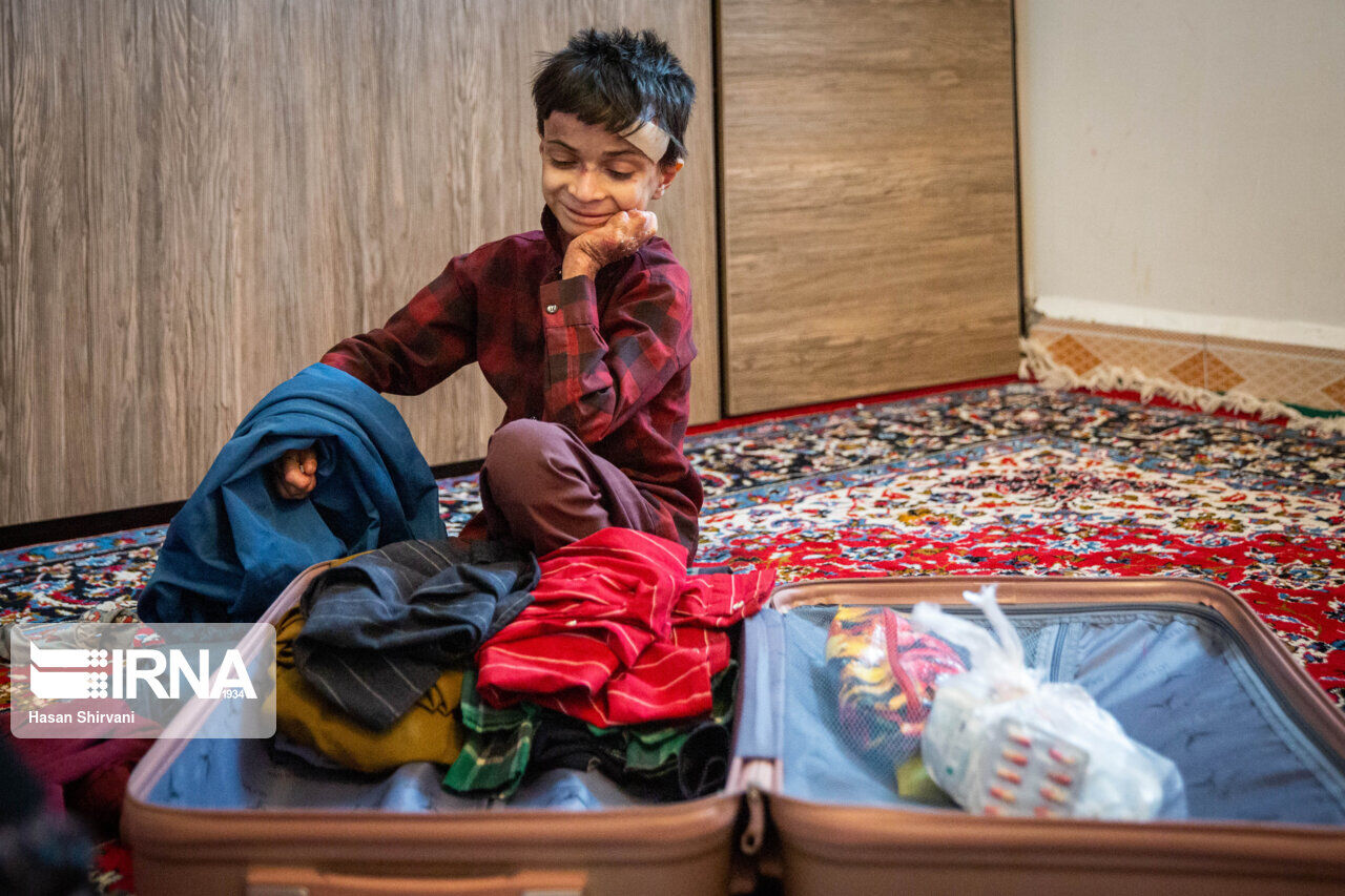 IRNA English - A gift from Paris