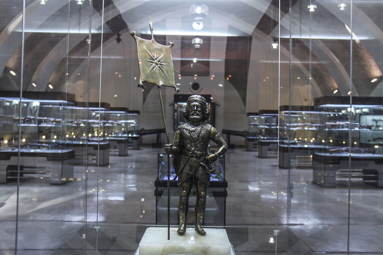 IRNA English - Historical Army museum in Iran