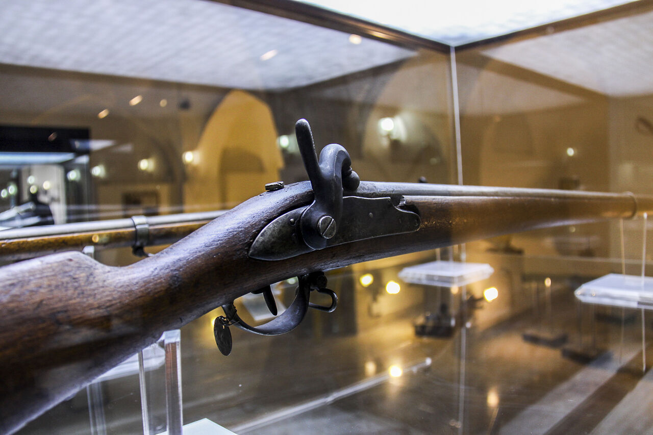 IRNA English - Historical Army museum in Iran