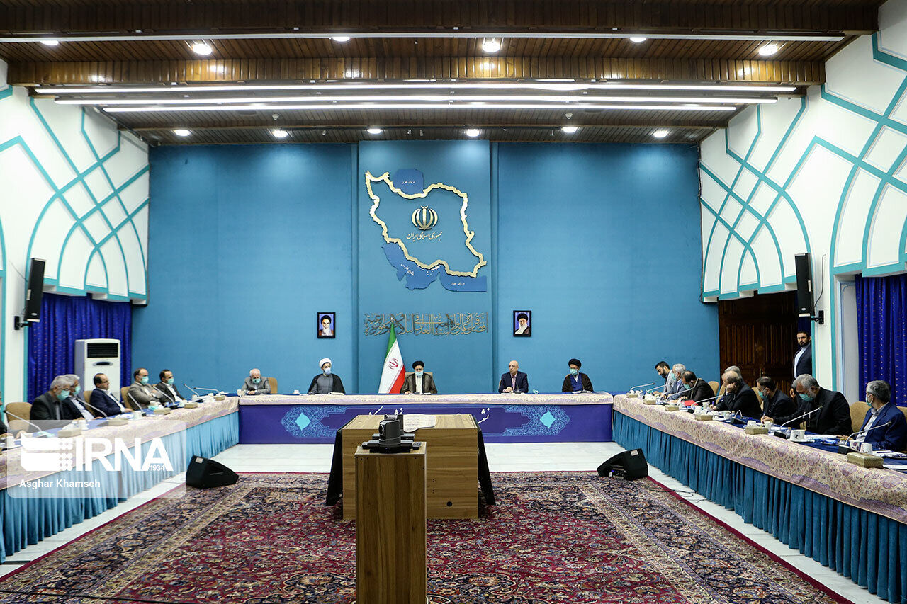 IRNA English - Heads of Iranian universities meet with President Raisi