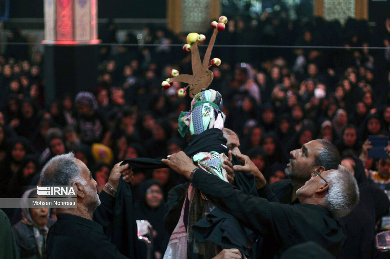 IRNA Español - El ritual tradicional “Alam Bandan” en Jorasán del Sur