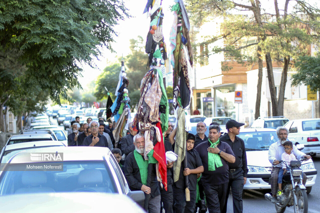 IRNA Español - El ritual tradicional “Alam Bandan” en Jorasán del Sur