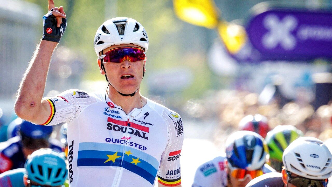 Tim Merlier remporte la 3e étape du Tour de France 2025 | Chute de ...