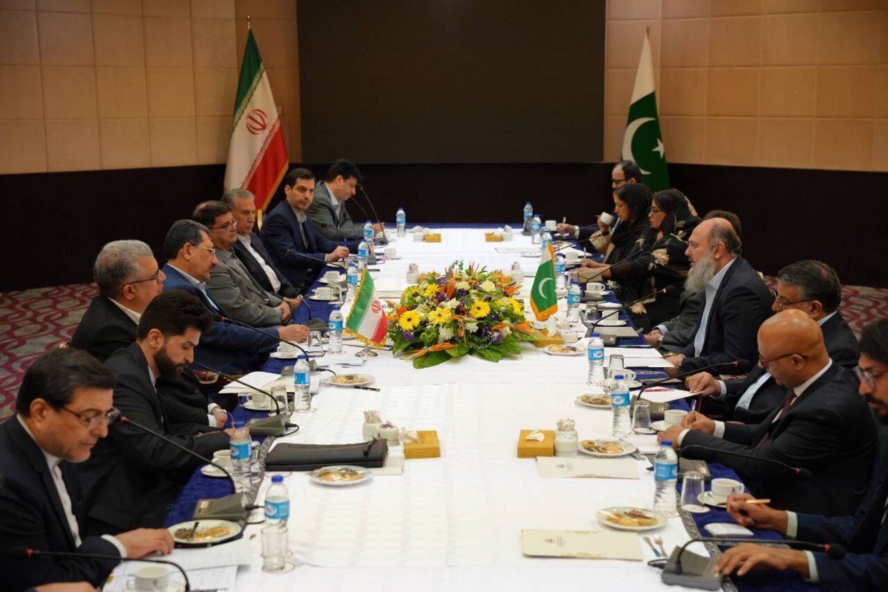 Iran and Pakistan set $10 billion trade target - IRNA English