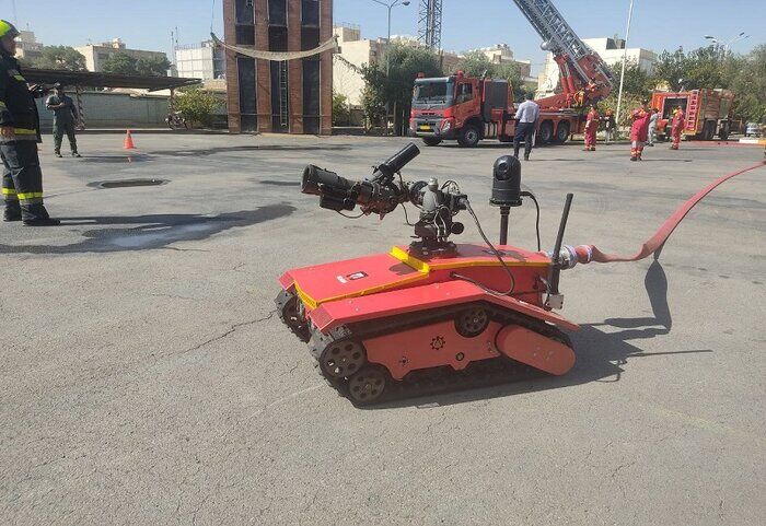 Un Robot pompier dévoilé à Ispahan - IRNA Français