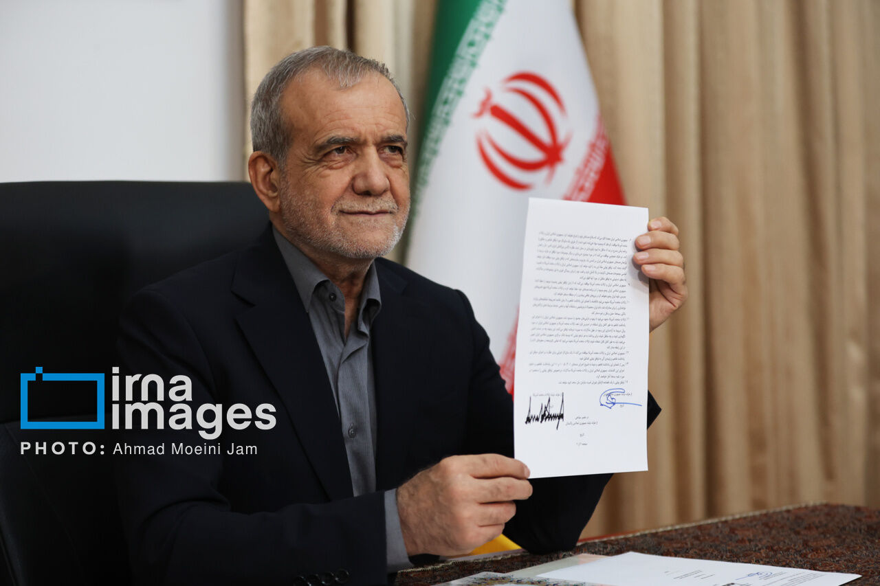 IRNA English - In photos: Pezeshkian signs Islamabad Memorandum of ...