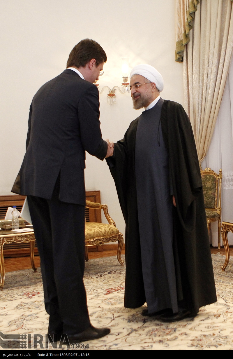 IRNA English - Iranian President and Russian Energy Minister meet