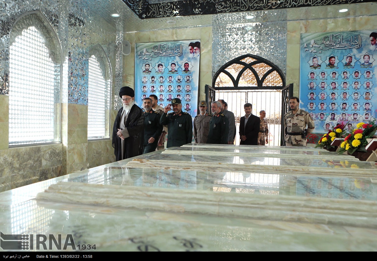 Supreme Leader Visits exhibition on achievements of the Aerospace Force ...