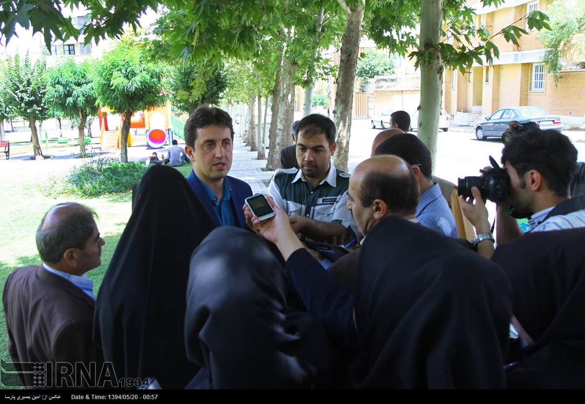 بازدید از طرح های عمرانی شهرداری منطقه یک همدان - ایرنا