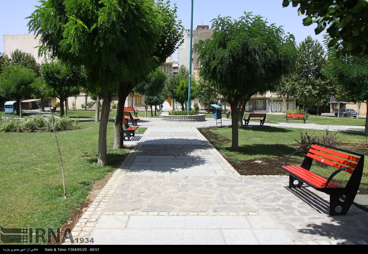 بازدید از طرح های عمرانی شهرداری منطقه یک همدان - ایرنا