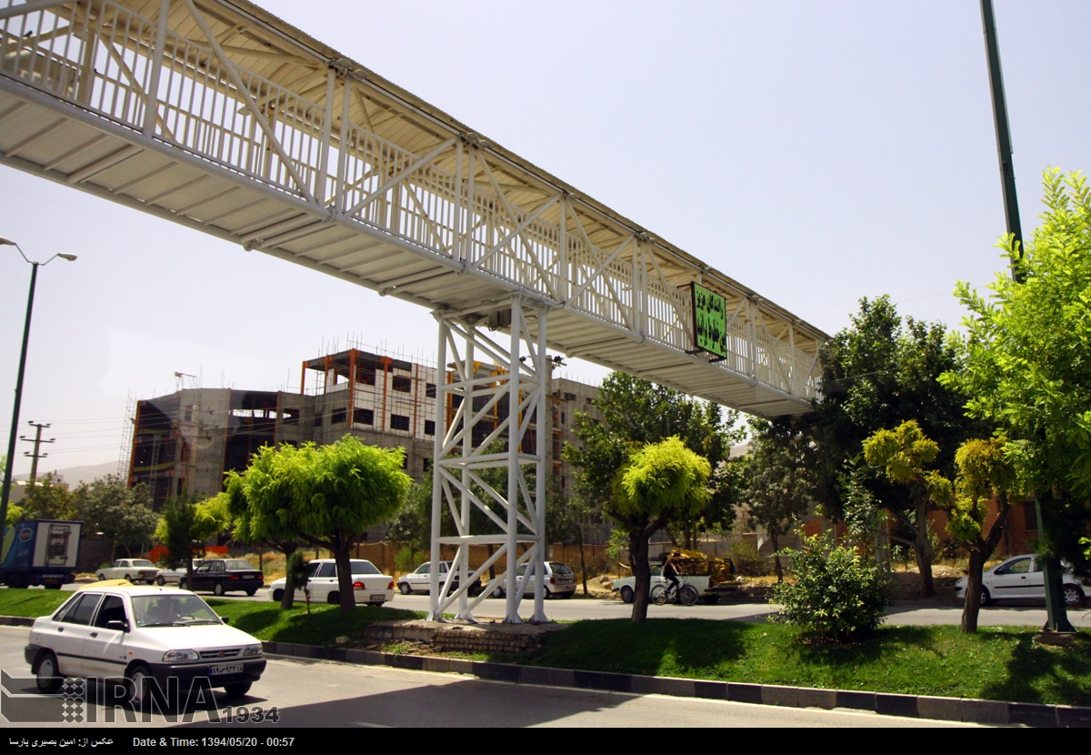 بازدید از طرح های عمرانی شهرداری منطقه یک همدان - ایرنا