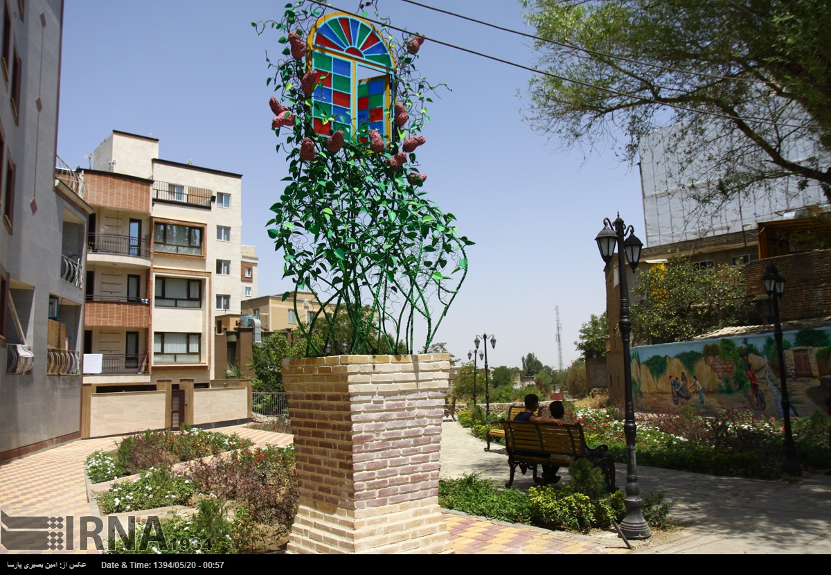 بازدید از طرح های عمرانی شهرداری منطقه یک همدان - ایرنا