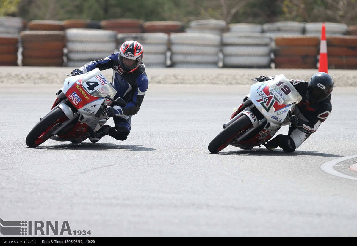 IRNA English - Speed racing competition in Tehran
