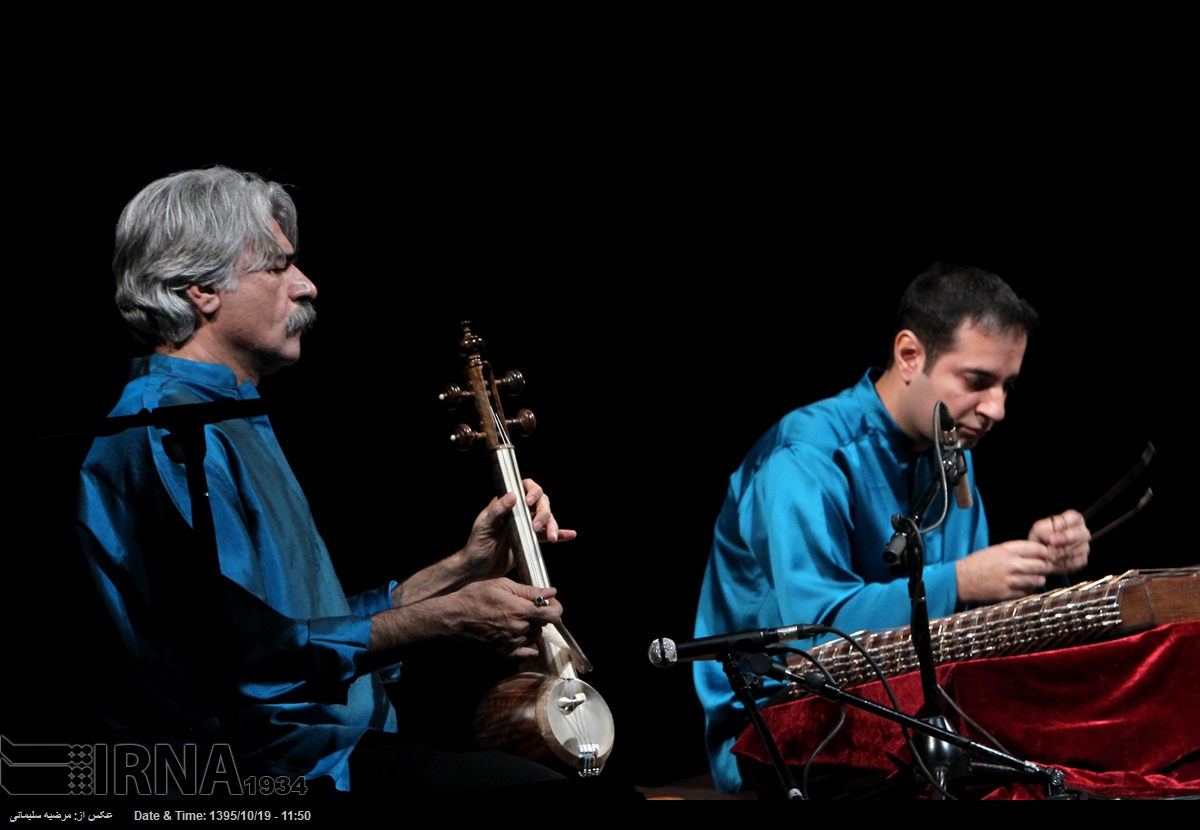 IRNA English - Kayhan Kalhor performs in Tehran's Vahdat Hall