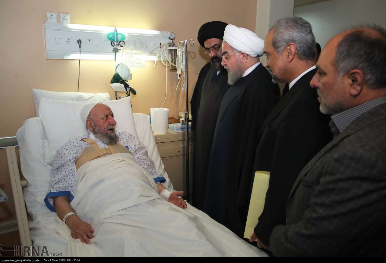 ایرنا - عیادت روحانی از آیت الله نورمفیدی