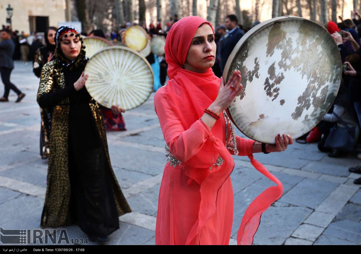 IRNA English - Oraman pomegranate festival in Tehran