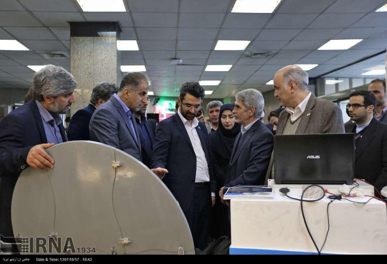 IRNA English - Reporters visit Iran’s latest space achievements