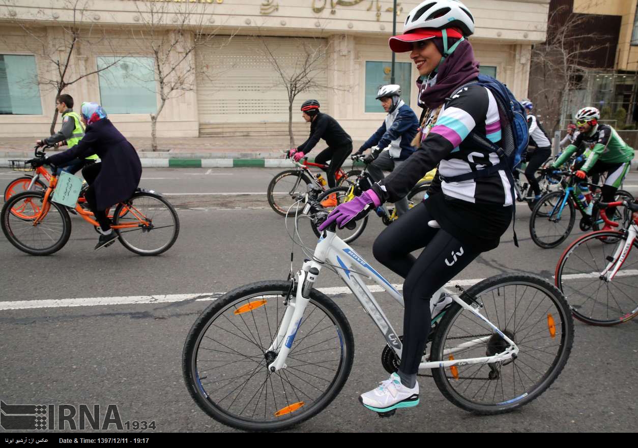 IRNA English - Tehran bike ride