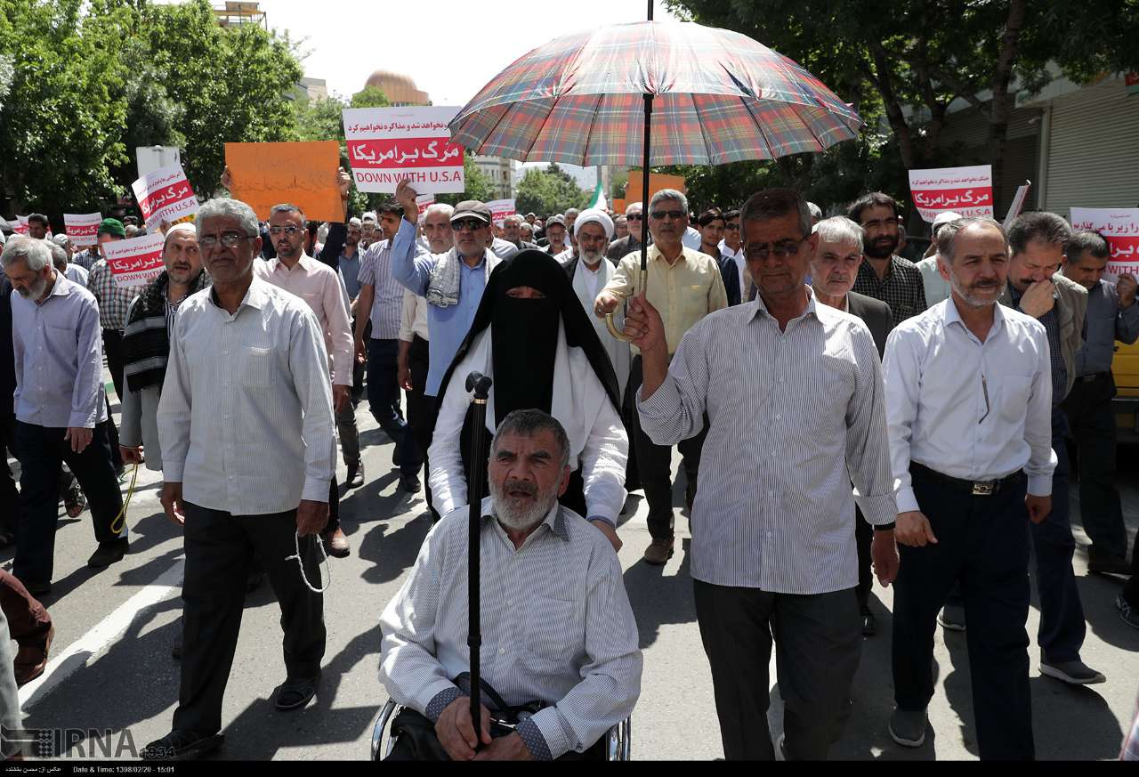 راهپیمایی مردم مشهد در حمایت از بیانیه شورای عالی امنیت ملی - ایرنا
